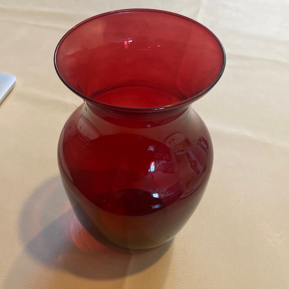 Accents | Pretty Red Flower Vase | Poshmark